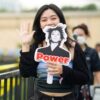 Hashtag idol người nổi tiếng, bảng cầm tay chụp ảnh idol HOT